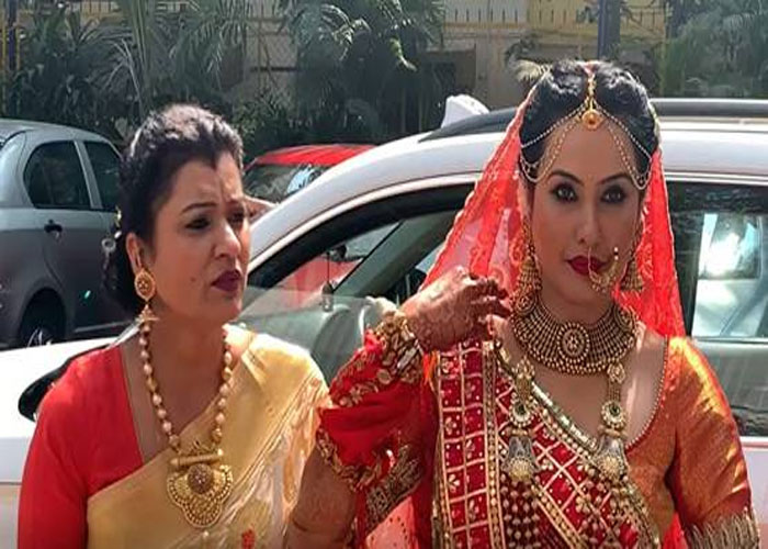 ब्राइडल लुक में काम्या पंजाबी लग रहीं बला की खूबसूरत, देखें Photos ...