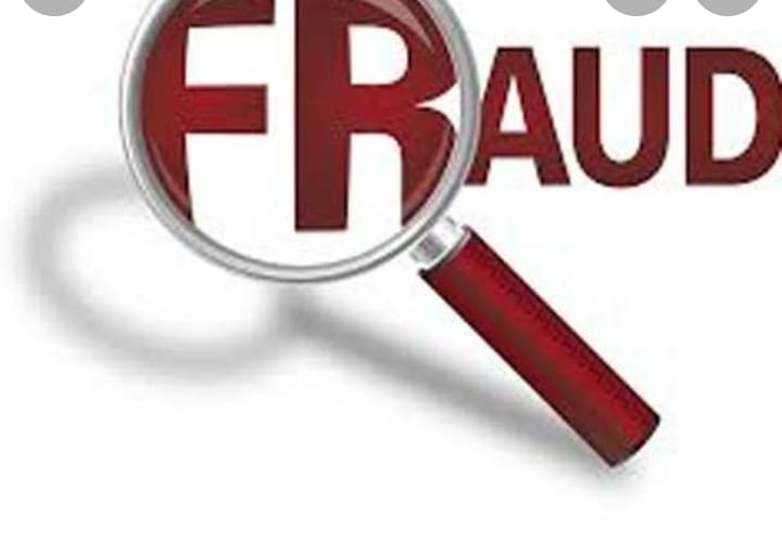 क्राइम ब्रांच अधिकारी बनकर बदमाशों ने बुजुर्ग से की ठगी ...